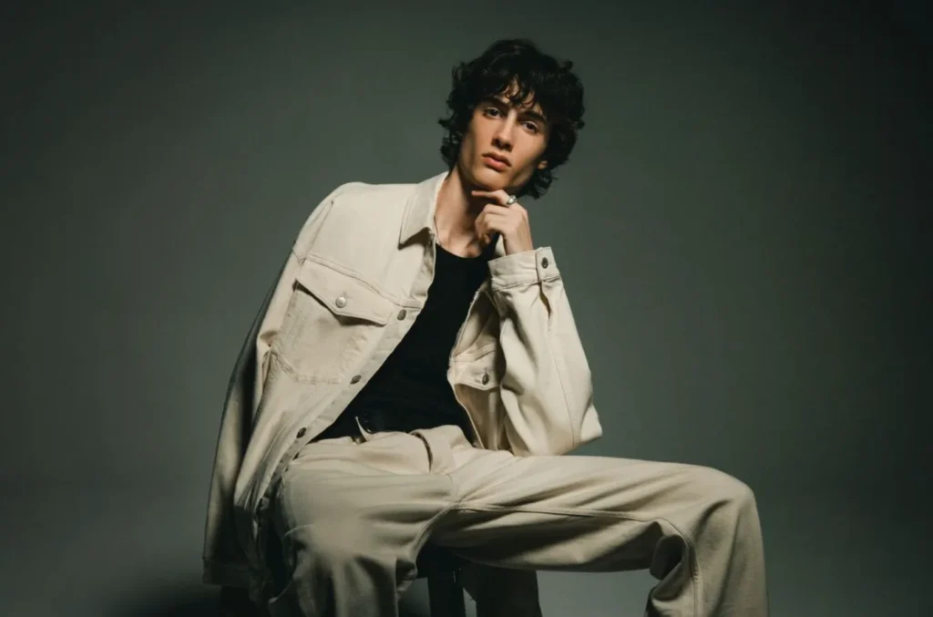 Sombr Height: Ultimate Guide to Perfect Measurements and Style